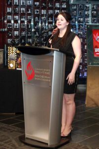 Meet our new CEO: Robyn Romano - Distress Centre Calgary